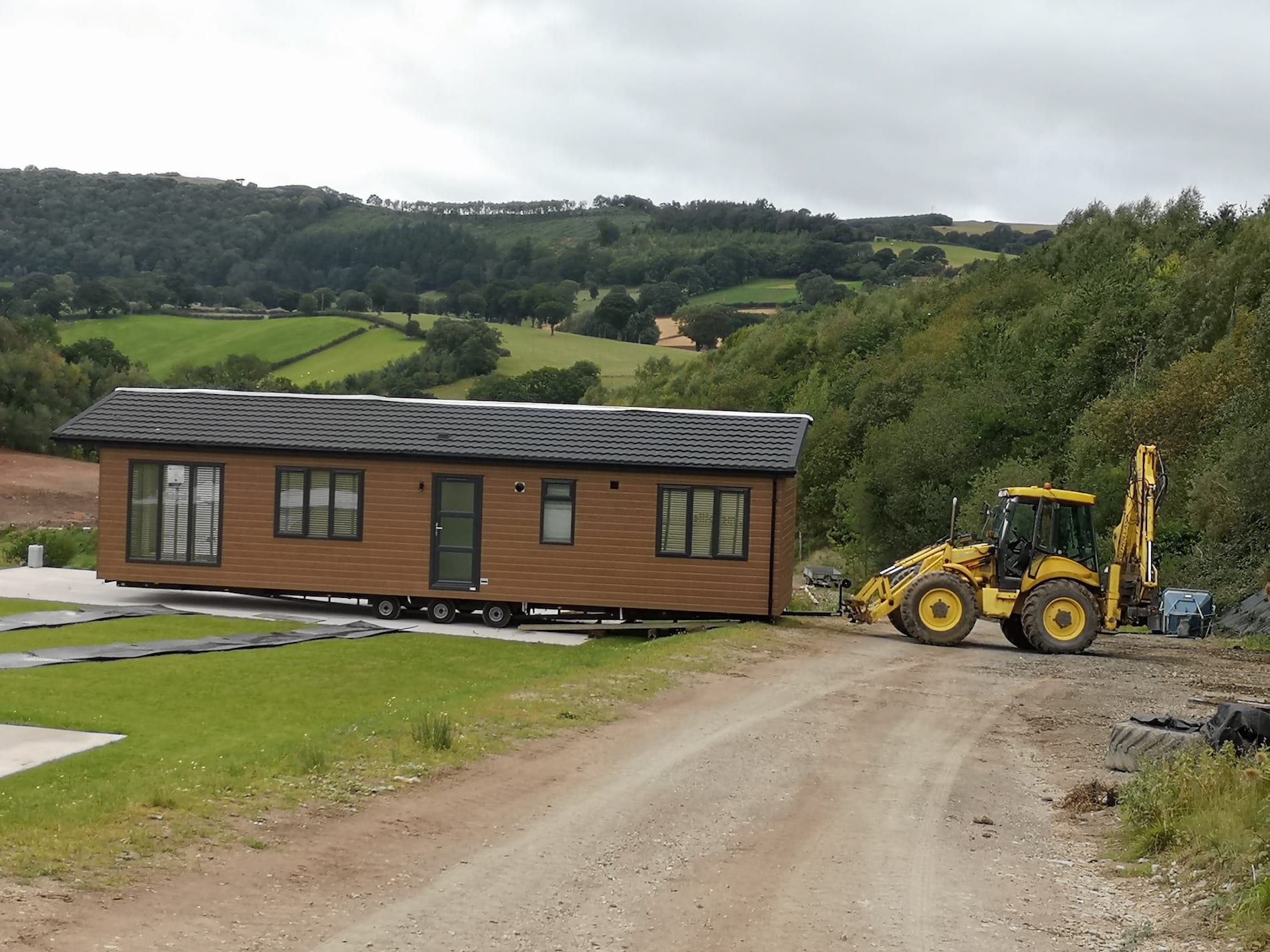 Static Caravan Transport | Lodge Transport | Siting | Wide Load Escorts